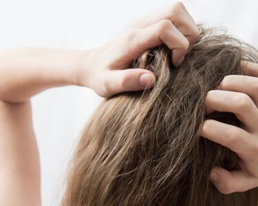 Itching, pruritus: causes, symptoms and treatment | Ducray Laboratories